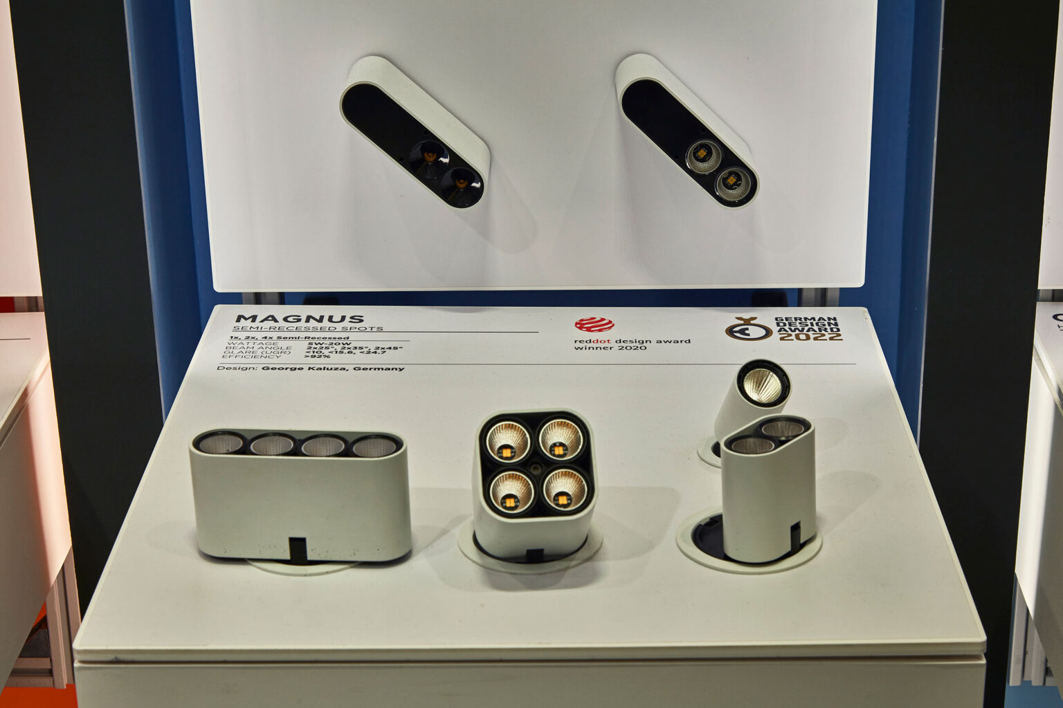 PLUS LIGHT TECH - 4Dimensions